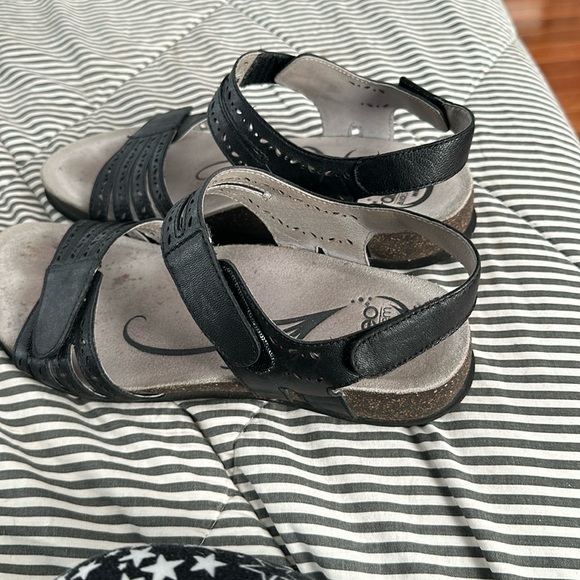 Abeo | Shoes | Abeo Biosystem Womens Sandals Size 8 Black | Poshmark